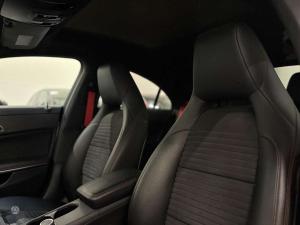 Pelēks Mercedes-Benz CLA 45 AMG 2018 Viļņa, ar dzinēja tilpumu 1.99 L un nobraukumu 94 tūkst. km par 26490 €, foto 17 vietnē AUTOMOTO.COM.LV