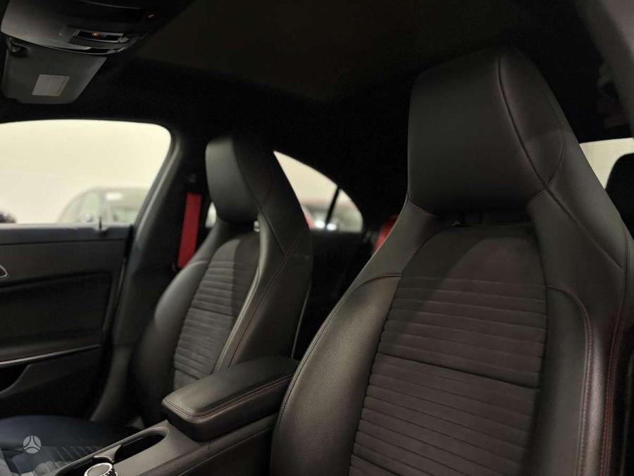Pelēks Mercedes-Benz CLA 45 AMG 2018 Viļņa, ar dzinēja tilpumu 1.99 L un nobraukumu 94 tūkst. km par 26490 €, foto 17 vietnē AUTOMOTO.COM.LV