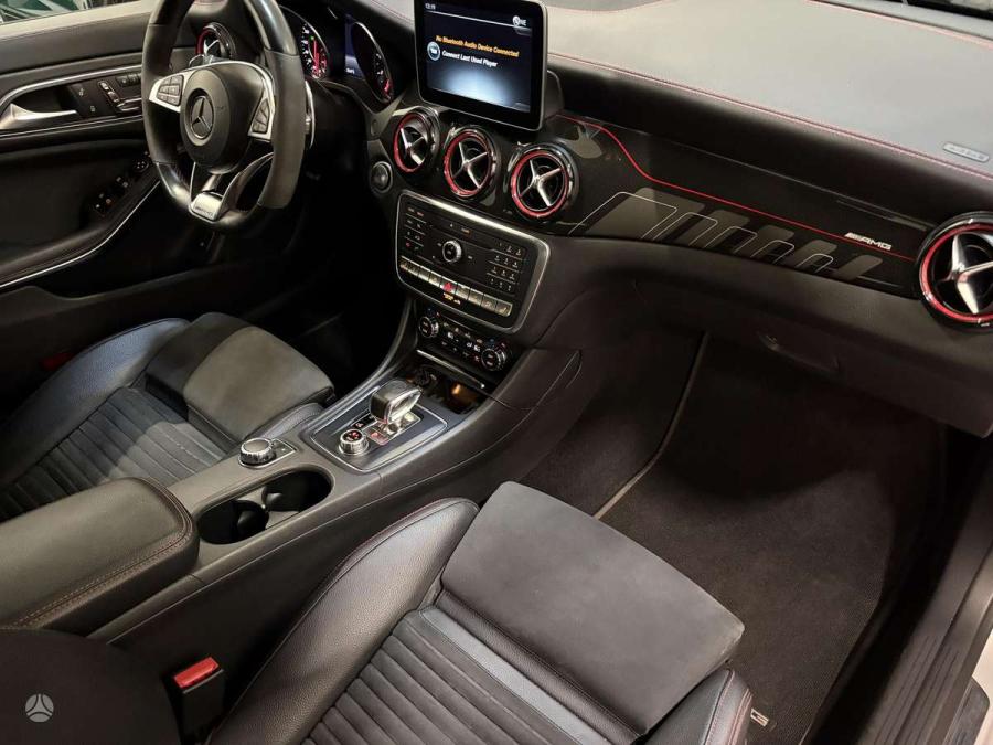 Pelēks Mercedes-Benz CLA 45 AMG 2018 Viļņa, ar dzinēja tilpumu 1.99 L un nobraukumu 94 tūkst. km par 26490 €, foto 18 vietnē AUTOMOTO.COM.LV