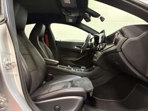 Pelēks Mercedes-Benz CLA 45 AMG 2018 Viļņa, ar dzinēja tilpumu 1.99 L un nobraukumu 94 tūkst. km par 26490 €, foto 19 vietnē AUTOMOTO.COM.LV