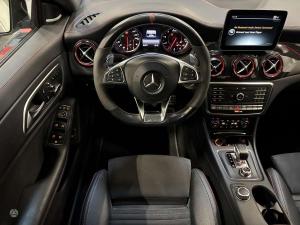Pelēks Mercedes-Benz CLA 45 AMG 2018 Viļņa, ar dzinēja tilpumu 1.99 L un nobraukumu 94 tūkst. km par 26490 €, foto 22 vietnē AUTOMOTO.COM.LV
