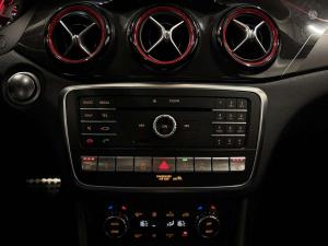 Pelēks Mercedes-Benz CLA 45 AMG 2018 Viļņa, ar dzinēja tilpumu 1.99 L un nobraukumu 94 tūkst. km par 26490 €, foto 28 vietnē AUTOMOTO.COM.LV