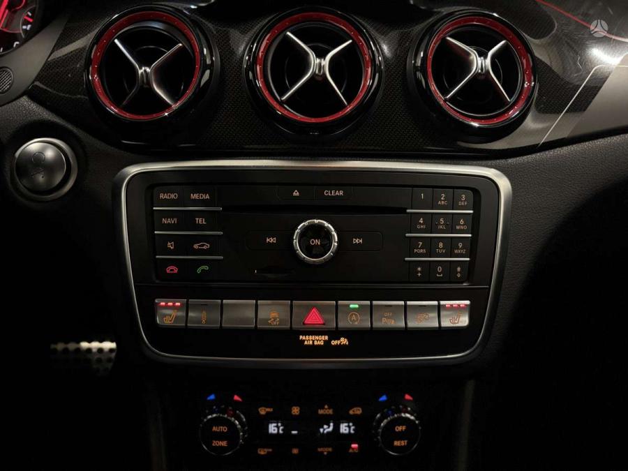 Pelēks Mercedes-Benz CLA 45 AMG 2018 Viļņa, ar dzinēja tilpumu 1.99 L un nobraukumu 94 tūkst. km par 26490 €, foto 28 vietnē AUTOMOTO.COM.LV