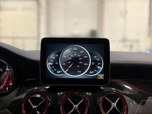 Pelēks Mercedes-Benz CLA 45 AMG 2018 Viļņa, ar dzinēja tilpumu 1.99 L un nobraukumu 94 tūkst. km par 26490 €, foto 30 vietnē AUTOMOTO.COM.LV