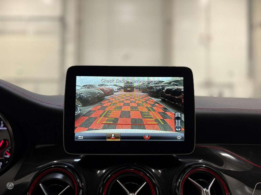 Pelēks Mercedes-Benz CLA 45 AMG 2018 Viļņa, ar dzinēja tilpumu 1.99 L un nobraukumu 94 tūkst. km par 26490 €, foto 31 vietnē AUTOMOTO.COM.LV