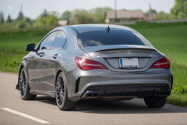 Pelēks Mercedes-Benz CLA 45 AMG 2019 Kauņa, ar dzinēja tilpumu 0.00 L un nobraukumu 113 tūkst. km par 21810 €, foto 5 vietnē AUTOMOTO.COM.LV