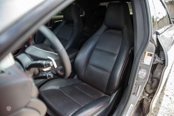 Pelēks Mercedes-Benz CLA 45 AMG 2019 Kauņa, ar dzinēja tilpumu 0.00 L un nobraukumu 113 tūkst. km par 21810 €, foto 8 vietnē AUTOMOTO.COM.LV