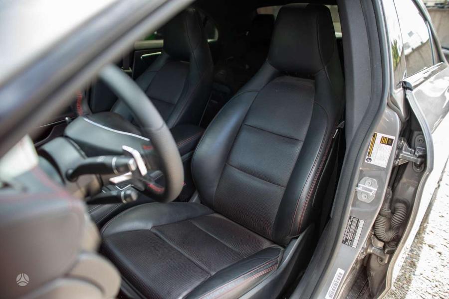 Grey Mercedes-Benz CLA 45 AMG 2019 in Kaunas, with an engine capacity of 0.00 L and mileage of 113 thousand km for 21810 €, photo 9 on AUTOMOTO.COM.LV