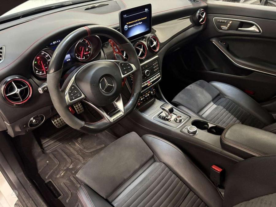 Balts Mercedes-Benz CLA 45 AMG 2019 Viļņa, ar dzinēja tilpumu 1.99 L un nobraukumu 122 tūkst. km par 24900 €, foto 12 vietnē AUTOMOTO.COM.LV