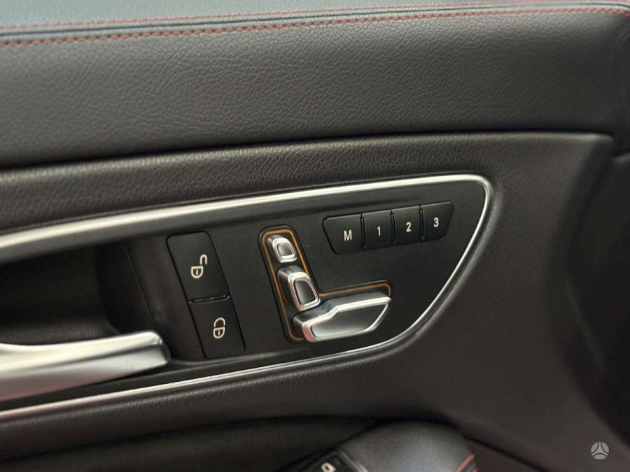 Balts Mercedes-Benz CLA 45 AMG 2019 Viļņa, ar dzinēja tilpumu 1.99 L un nobraukumu 122 tūkst. km par 24900 €, foto 14 vietnē AUTOMOTO.COM.LV