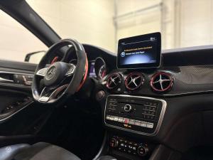 Balts Mercedes-Benz CLA 45 AMG 2019 Viļņa, ar dzinēja tilpumu 1.99 L un nobraukumu 122 tūkst. km par 24900 €, foto 19 vietnē AUTOMOTO.COM.LV