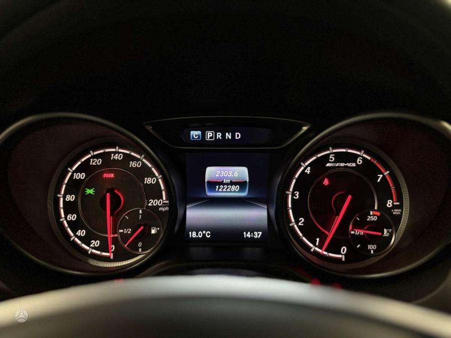 Balts Mercedes-Benz CLA 45 AMG 2019 Viļņa, ar dzinēja tilpumu 1.99 L un nobraukumu 122 tūkst. km par 24900 €, foto 23 vietnē AUTOMOTO.COM.LV