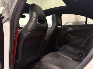 Balts Mercedes-Benz CLA 45 AMG 2019 Viļņa, ar dzinēja tilpumu 1.99 L un nobraukumu 122 tūkst. km par 24900 €, foto 29 vietnē AUTOMOTO.COM.LV
