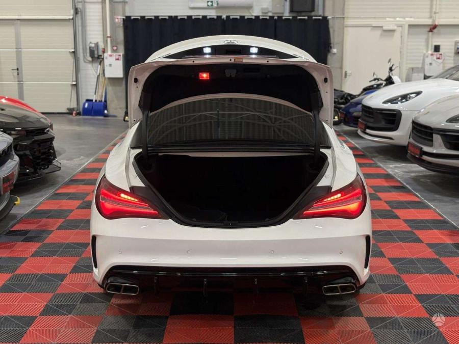 Balts Mercedes-Benz CLA 45 AMG 2019 Viļņa, ar dzinēja tilpumu 1.99 L un nobraukumu 122 tūkst. km par 24900 €, foto 31 vietnē AUTOMOTO.COM.LV