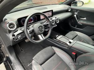 Melns Mercedes-Benz CLA-Class 2024 Tallina, ar dzinēja tilpumu 2.00 L un nobraukumu 22 tūkst. km par 34900 €, foto 8 vietnē AUTOMOTO.COM.LV