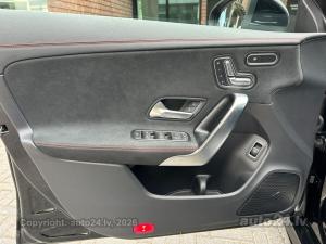 Melns Mercedes-Benz CLA-Class 2024 Tallina, ar dzinēja tilpumu 2.00 L un nobraukumu 22 tūkst. km par 34900 €, foto 17 vietnē AUTOMOTO.COM.LV