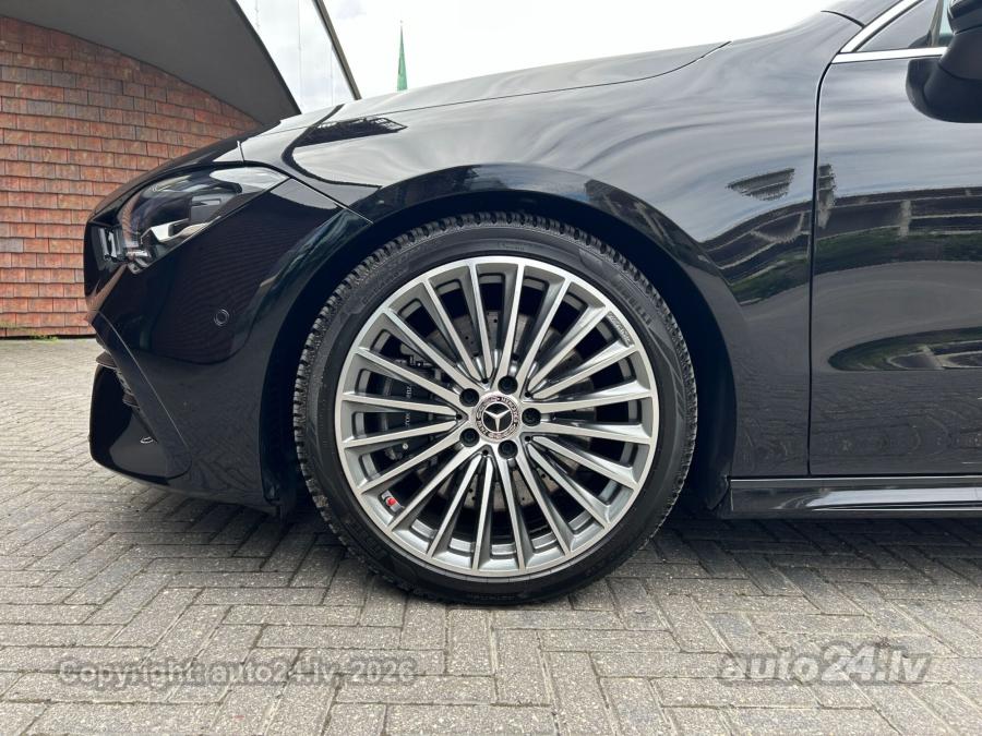 Melns Mercedes-Benz CLA-Class 2024 Tallina, ar dzinēja tilpumu 2.00 L un nobraukumu 22 tūkst. km par 34900 €, foto 26 vietnē AUTOMOTO.COM.LV