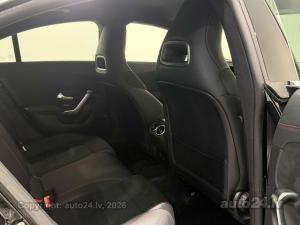 Melns Mercedes-Benz CLA-Class 2020 Tartu, ar dzinēja tilpumu 1.30 L un nobraukumu 64 tūkst. km par 26990 €, foto 9 vietnē AUTOMOTO.COM.LV