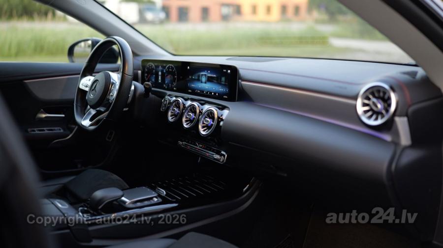Black Mercedes-Benz CLA-Class 2020 in Tallinn, with an engine capacity of 2.00 L and mileage of 72 thousand km for 32000 €, photo 17 on AUTOMOTO.COM.LV