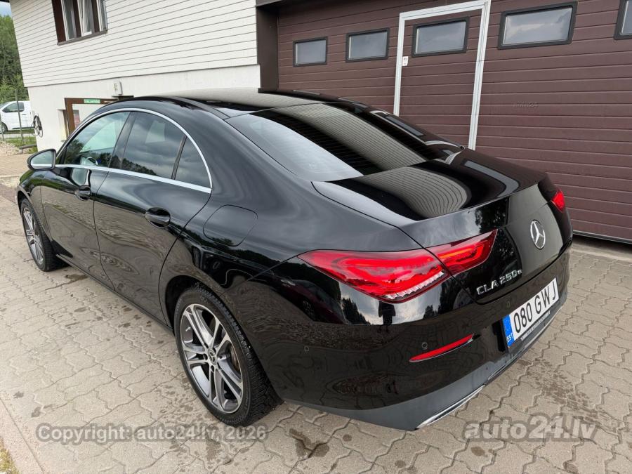 Black Mercedes-Benz CLA-Class 2022 in Voru, with an engine capacity of 1.30 L and mileage of 42 thousand km for 26900 €, photo 5 on AUTOMOTO.COM.LV