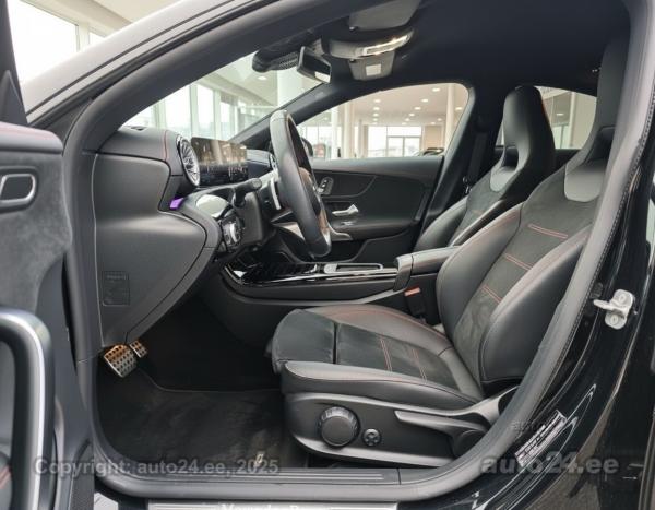 Melns Mercedes-Benz CLA-Class 2024 Tallina, ar dzinēja tilpumu 1.30 L un nobraukumu 13 tūkst. km par 37500 €, foto 11 vietnē AUTOMOTO.COM.LV