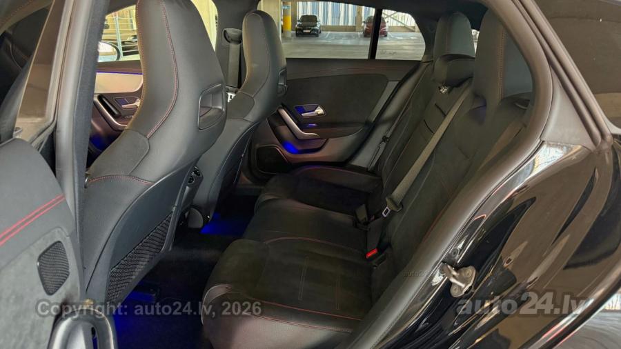 Melns Mercedes-Benz CLA-Class 2020 Tallina, ar dzinēja tilpumu 1.30 L un nobraukumu 55 tūkst. km par 26499 €, foto 15 vietnē AUTOMOTO.COM.LV