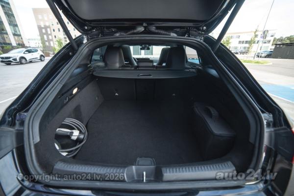 Melns Mercedes-Benz CLA-Class 2021 Tallina, ar dzinēja tilpumu 1.30 L un nobraukumu 99 tūkst. km par 26990 €, foto 7 vietnē AUTOMOTO.COM.LV