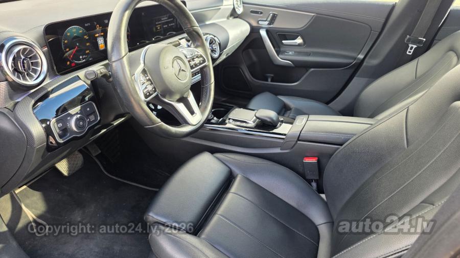 Melns Mercedes-Benz CLA-Class 2021 Tallina, ar dzinēja tilpumu 1.30 L un nobraukumu 213 tūkst. km par 18500 €, foto 11 vietnē AUTOMOTO.COM.LV