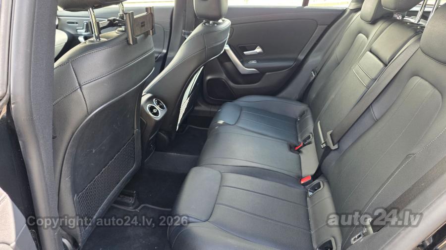 Melns Mercedes-Benz CLA-Class 2021 Tallina, ar dzinēja tilpumu 1.30 L un nobraukumu 213 tūkst. km par 18500 €, foto 12 vietnē AUTOMOTO.COM.LV