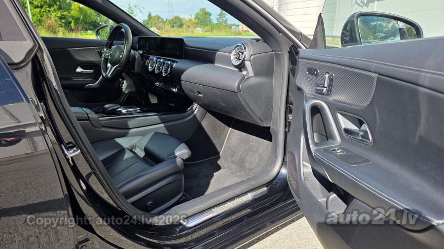 Melns Mercedes-Benz CLA-Class 2021 Tallina, ar dzinēja tilpumu 1.30 L un nobraukumu 213 tūkst. km par 18500 €, foto 14 vietnē AUTOMOTO.COM.LV