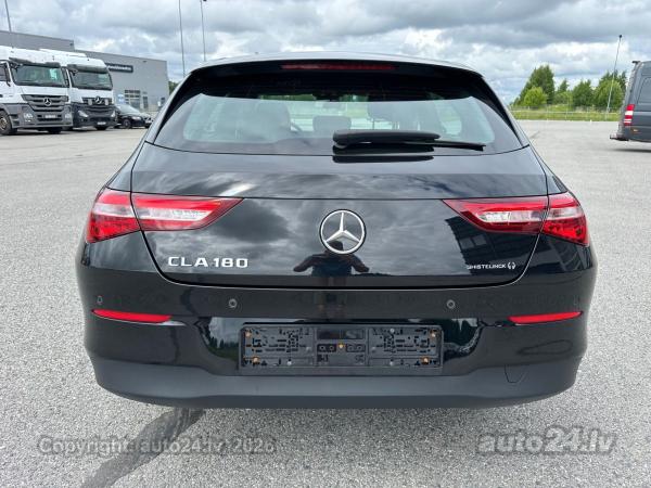 Melns Mercedes-Benz CLA-Class 2022 Tartu, ar dzinēja tilpumu 1.30 L un nobraukumu 56 tūkst. km par 19990 €, foto 7 vietnē AUTOMOTO.COM.LV