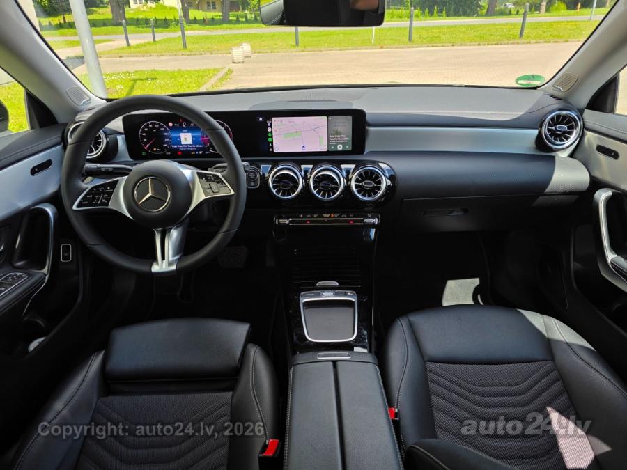 Black Mercedes-Benz CLA-Class 2023 in Viljandi, with an engine capacity of 2.00 L and mileage of 100 thousand km for 29999 €, photo 15 on AUTOMOTO.COM.LV