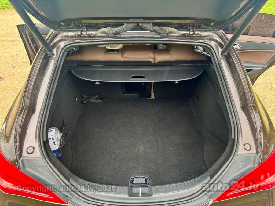 Brown Mercedes-Benz CLA-Class 2015 in Tartu, with an engine capacity of 1.60 L and mileage of 142 thousand km for 15200 €, photo 16 on AUTOMOTO.COM.LV