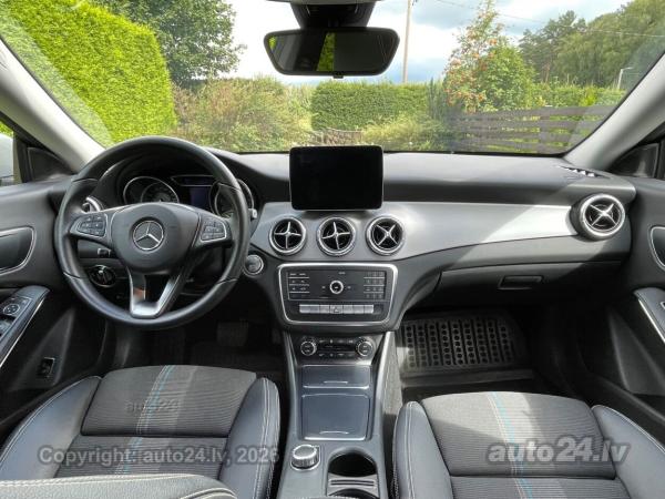 Pelēks Mercedes-Benz CLA-Class 2017 Tallina, ar dzinēja tilpumu 1.60 L un nobraukumu 75 tūkst. km par 19400 €, foto 6 vietnē AUTOMOTO.COM.LV