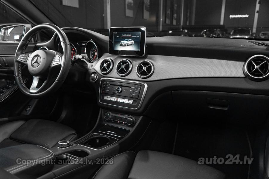 Pelēks Mercedes-Benz CLA-Class 2018 Rīga, ar dzinēja tilpumu 1.60 L un nobraukumu 95 tūkst. km par 17900 €, foto 13 vietnē AUTOMOTO.COM.LV
