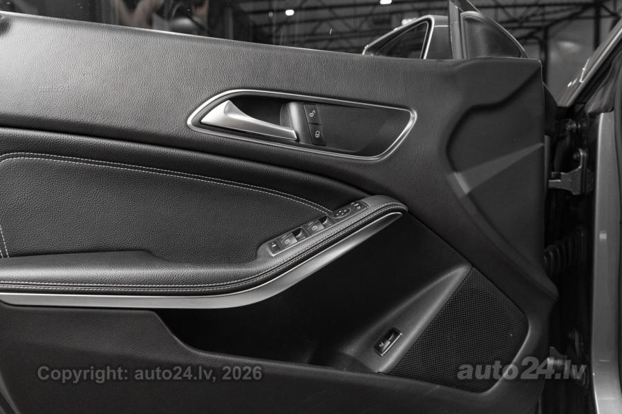Pelēks Mercedes-Benz CLA-Class 2018 Rīga, ar dzinēja tilpumu 1.60 L un nobraukumu 95 tūkst. km par 17900 €, foto 15 vietnē AUTOMOTO.COM.LV