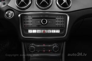 Pelēks Mercedes-Benz CLA-Class 2018 Rīga, ar dzinēja tilpumu 1.60 L un nobraukumu 95 tūkst. km par 17900 €, foto 23 vietnē AUTOMOTO.COM.LV