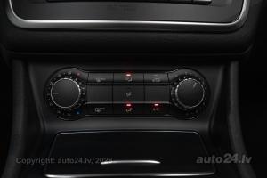 Pelēks Mercedes-Benz CLA-Class 2018 Rīga, ar dzinēja tilpumu 1.60 L un nobraukumu 95 tūkst. km par 17900 €, foto 25 vietnē AUTOMOTO.COM.LV