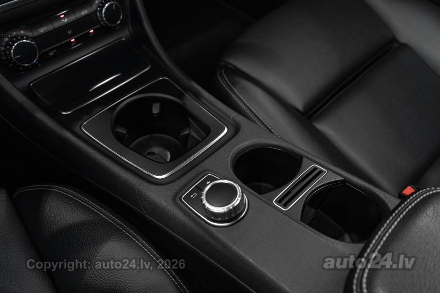 Pelēks Mercedes-Benz CLA-Class 2018 Rīga, ar dzinēja tilpumu 1.60 L un nobraukumu 95 tūkst. km par 17900 €, foto 26 vietnē AUTOMOTO.COM.LV