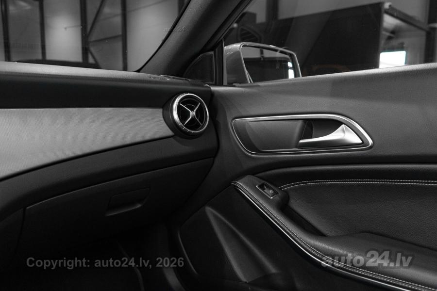 Pelēks Mercedes-Benz CLA-Class 2018 Rīga, ar dzinēja tilpumu 1.60 L un nobraukumu 95 tūkst. km par 17900 €, foto 27 vietnē AUTOMOTO.COM.LV