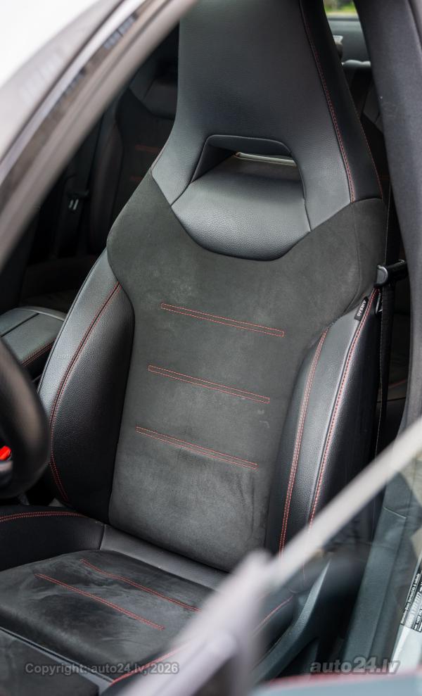 Pelēks Mercedes-Benz CLA-Class 2020 Tallina, ar dzinēja tilpumu 1.30 L un nobraukumu 99 tūkst. km par 27900 €, foto 9 vietnē AUTOMOTO.COM.LV