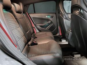 Pelēks Mercedes-Benz CLA-Class 2016 Tallina, ar dzinēja tilpumu 2.00 L un nobraukumu 130 tūkst. km par 24900 €, foto 13 vietnē AUTOMOTO.COM.LV