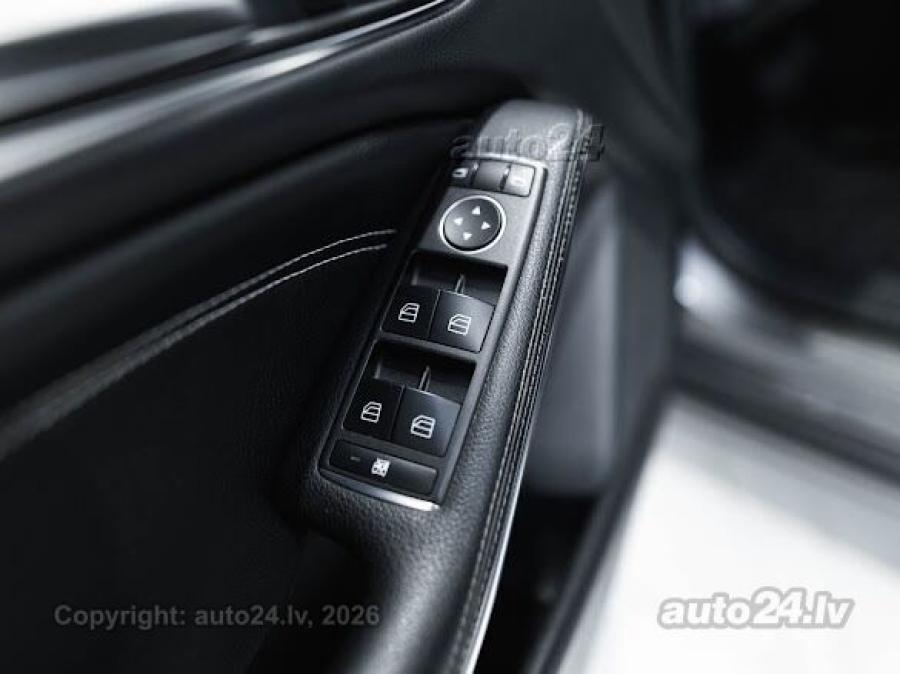 Pelēks Mercedes-Benz CLA-Class 2018 Tallina, ar dzinēja tilpumu 1.60 L un nobraukumu 108 tūkst. km par 17450 €, foto 16 vietnē AUTOMOTO.COM.LV