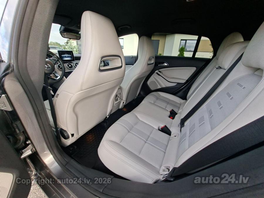 Grey Mercedes-Benz CLA-Class 2018 in Tartu, with an engine capacity of 1.60 L and mileage of 158 thousand km for 15499 €, photo 10 on AUTOMOTO.COM.LV