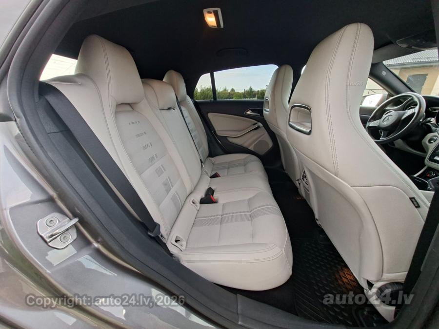 Grey Mercedes-Benz CLA-Class 2018 in Tartu, with an engine capacity of 1.60 L and mileage of 158 thousand km for 15499 €, photo 12 on AUTOMOTO.COM.LV