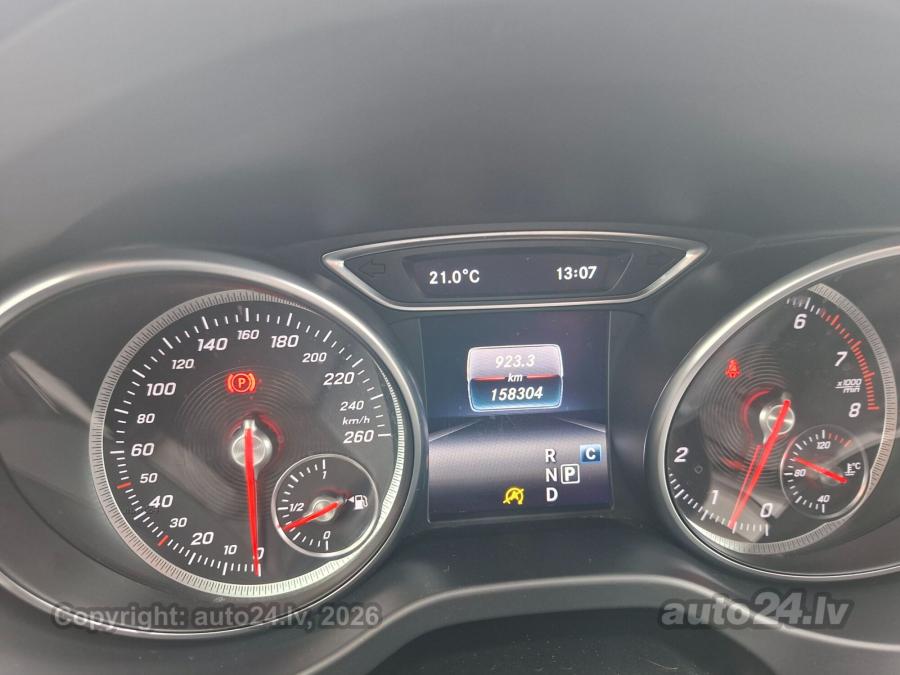 Grey Mercedes-Benz CLA-Class 2018 in Tartu, with an engine capacity of 1.60 L and mileage of 158 thousand km for 15499 €, photo 14 on AUTOMOTO.COM.LV