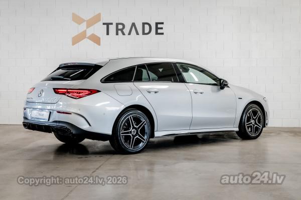 Pelēks Mercedes-Benz CLA-Class 2021 Pērnava, ar dzinēja tilpumu 1.30 L un nobraukumu 198 tūkst. km par 19990 €, foto 3 vietnē AUTOMOTO.COM.LV