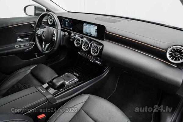 Pelēks Mercedes-Benz CLA-Class 2022 Tallina, ar dzinēja tilpumu 2.00 L un nobraukumu 170 tūkst. km par 22900 €, foto 7 vietnē AUTOMOTO.COM.LV