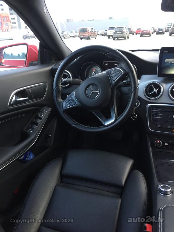 Sarkans Mercedes-Benz CLA-Class 2016 Tallina, ar dzinēja tilpumu 1.60 L un nobraukumu 80 tūkst. km par 16950 €, foto 9 vietnē AUTOMOTO.COM.LV