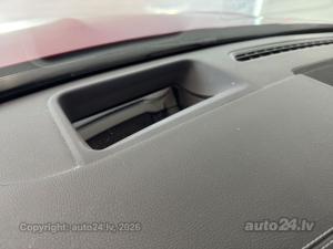 Sarkans Mercedes-Benz CLA-Class 2023 Tallina, ar dzinēja tilpumu 1.30 L un nobraukumu 39 tūkst. km par 33900 €, foto 22 vietnē AUTOMOTO.COM.LV